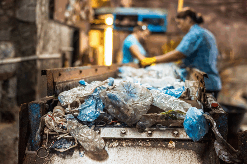 Circular Manufacturing: Turning Industrial Waste into Raw Materials.